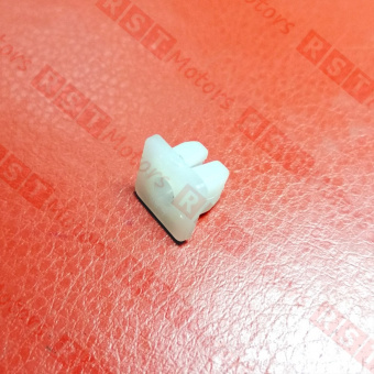 Клипса решетки радиатора NPR75 =Isuzu Motors= (8942919270) купить ...